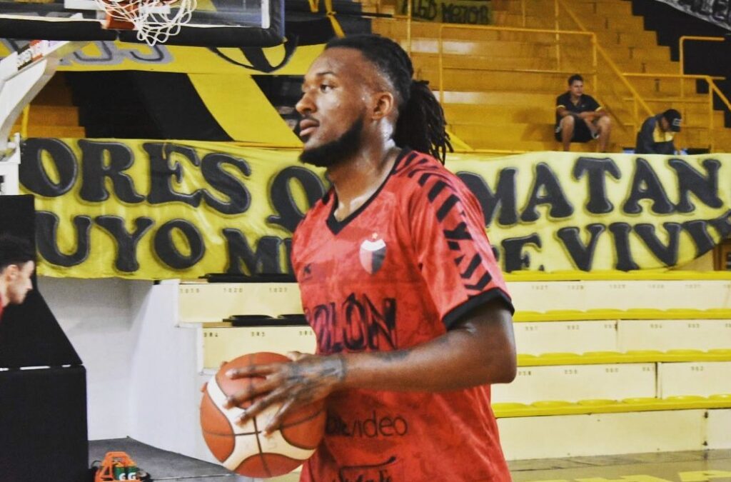 Liga Argentina: Colón inscribió a Russell y espera la habilitación de ...